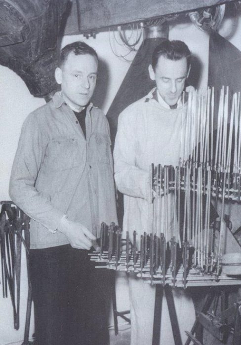 Le Cristal Baschet, une sculpture sonore fascinante… - L'influx